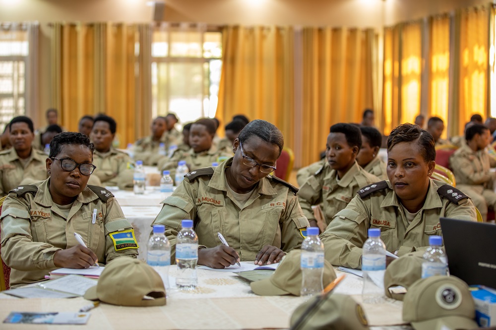 Female prison officers play a key role in prisons and prisoner ...