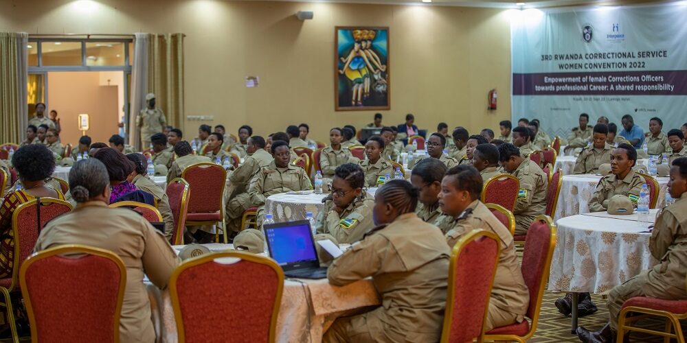 Female prison officers play a key role in prisons and prisoner ...