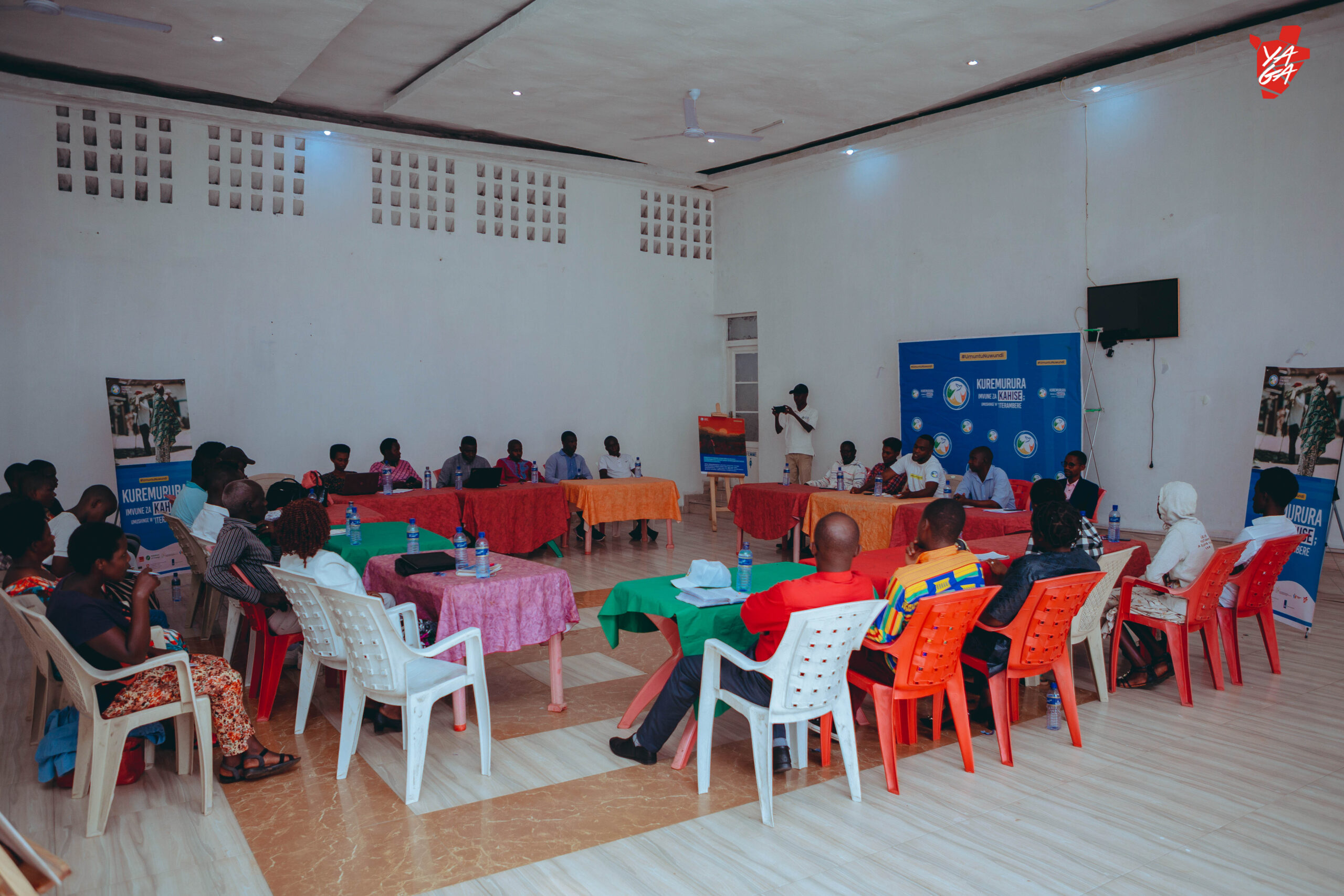 Intergenerational Dialogue: A Critical Approach to Foster Reconciliation and Resilience - Interpeace